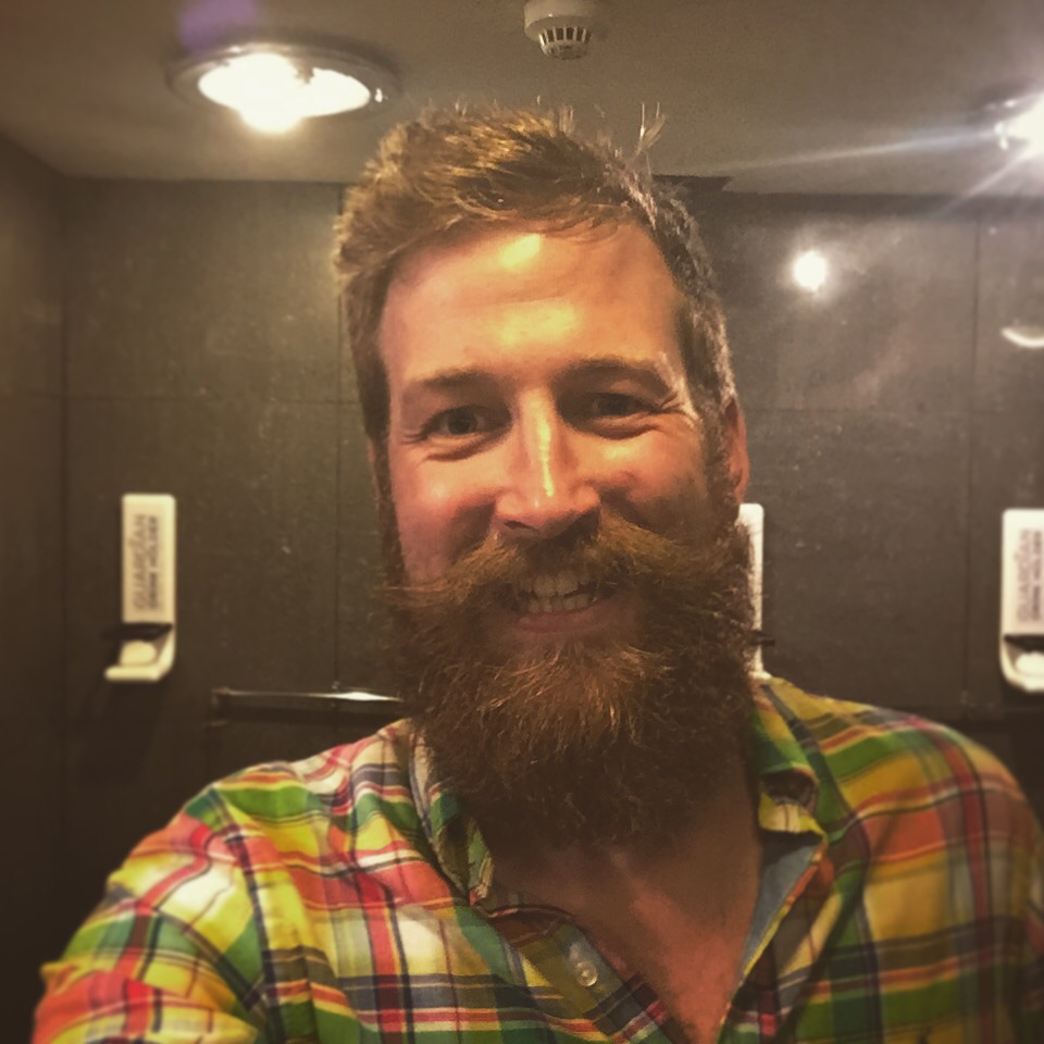 Toilet Selfie Wanket TheBeardMag Toilet Selfie Wanket TheBeardMag